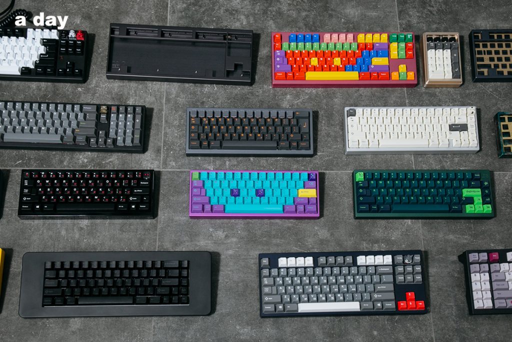 ชีวะวัฒน์ หอรุ่งเรือง นักสะสมผู้ครอบครอง custom keyboard มากกว่า 90 ตัว