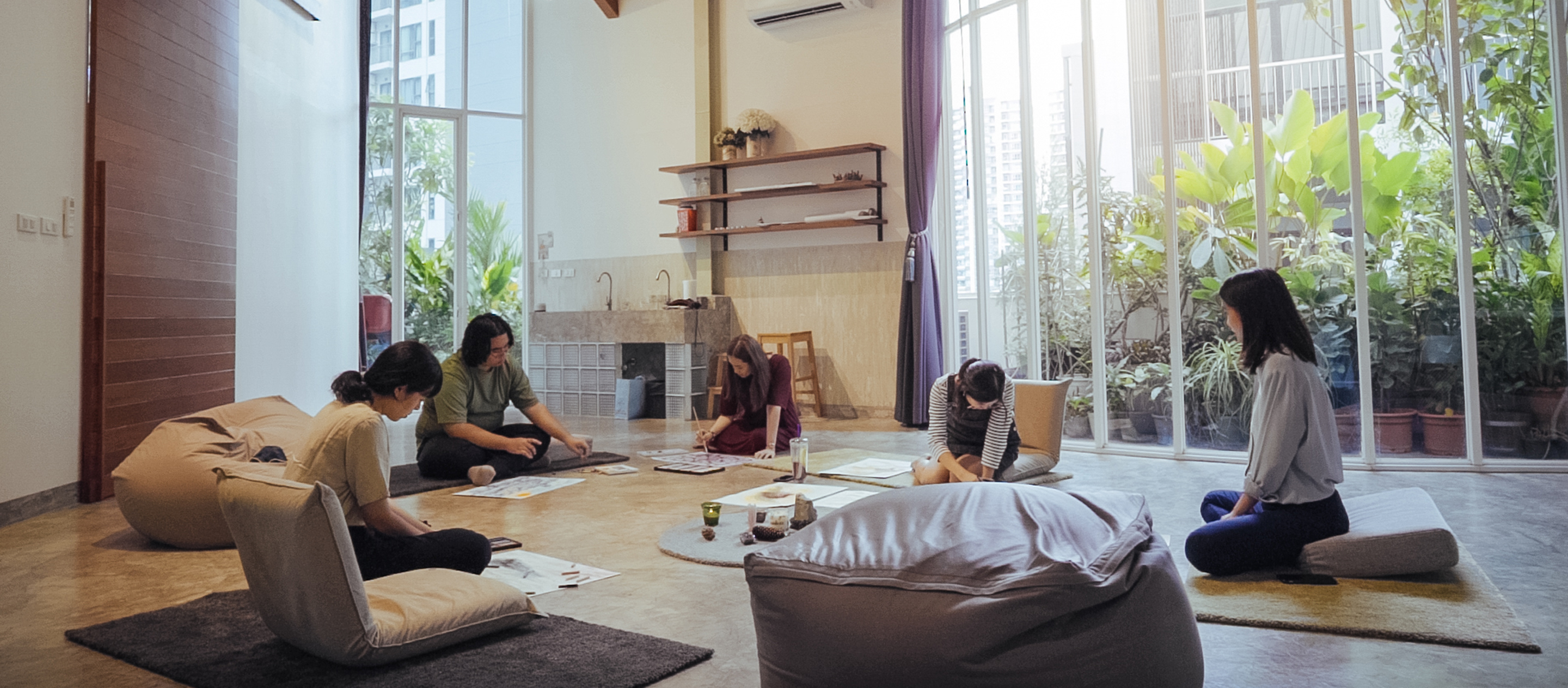 Studio Persona - พื้นที่ปลอดภัยบนดาดฟ้าที่เยียวยาผู้คนด้วยศิลปะ ...