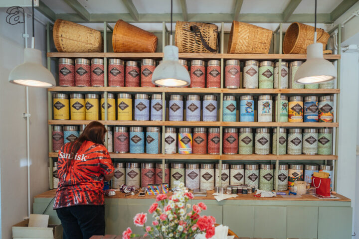Monsoon Tea ชาที่เป็นมากกว่าเครื่องดื่ม แต่ยังอนุรักษ์ป่าและสนับสนุนเกษตรกร