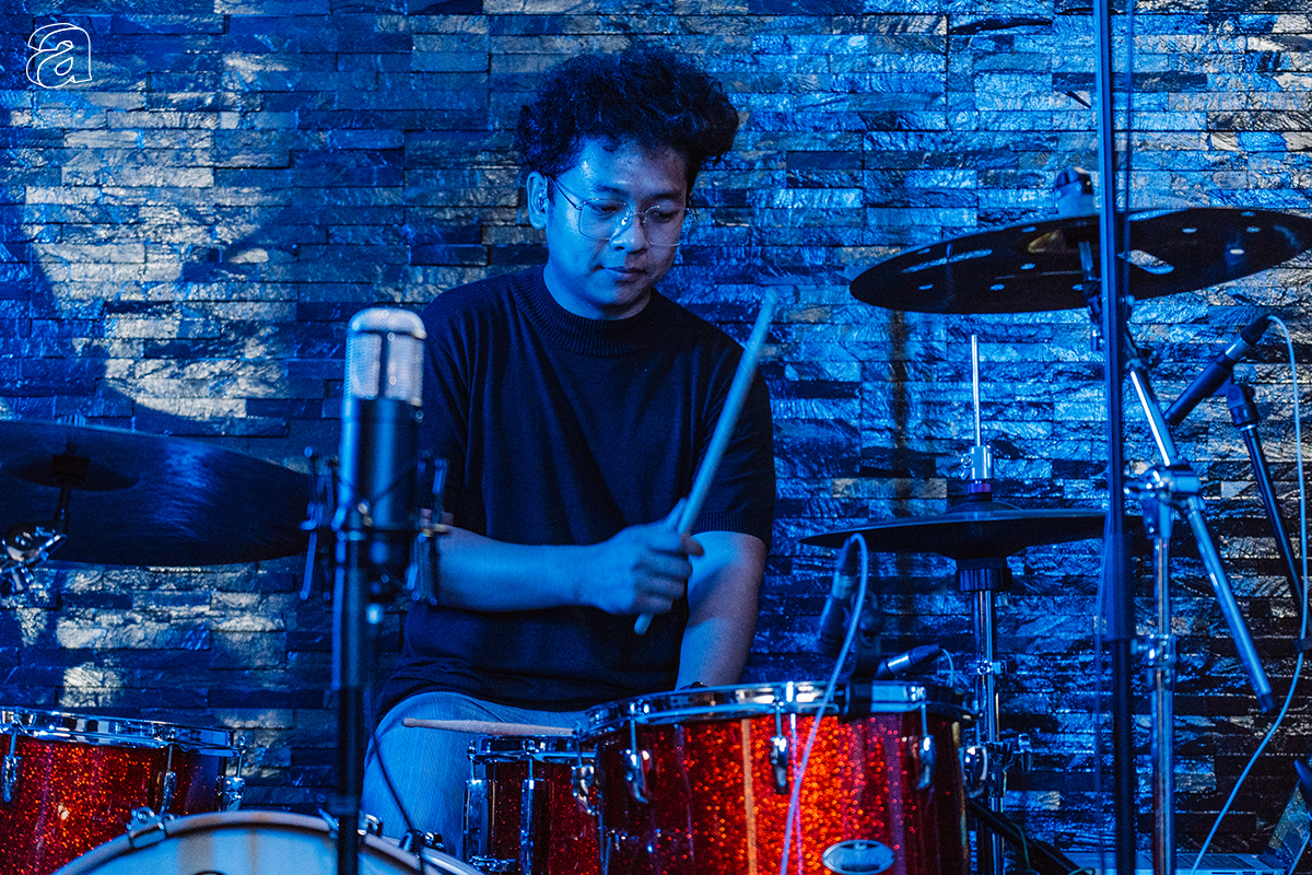 My life as Ali Thomas วงดนตรีที่เชื่อว่า ‘ความรักทำให้เจ็บปวดจนร่ำร้อง ...