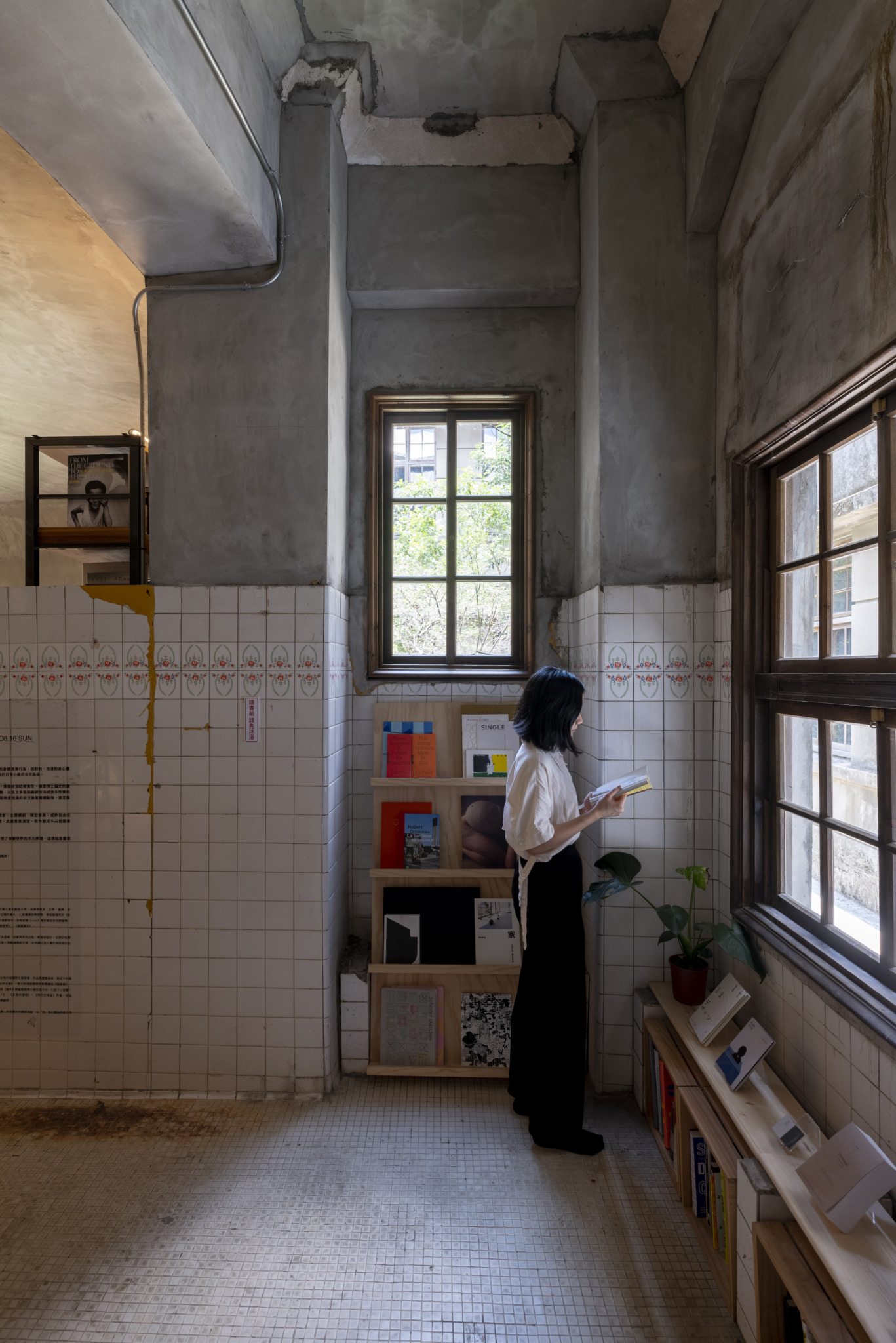 Not Just Library โรงอาบน้ำเก่าที่ถูกแปลงโฉมให้เป็นมากกว่าห้องสมุด » a day magazine