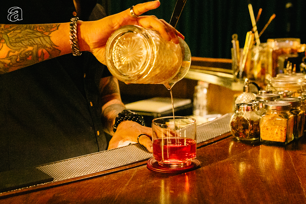 OFTR บาร์ที่คนดู One for the Road จบต้องมา