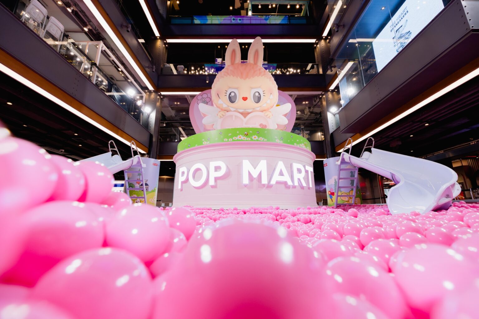 POP MART ปักหมุดปรากฏการณ์ใหม่ “POP LAND EXCLUSIVE FESTIVE EVENT IN ...